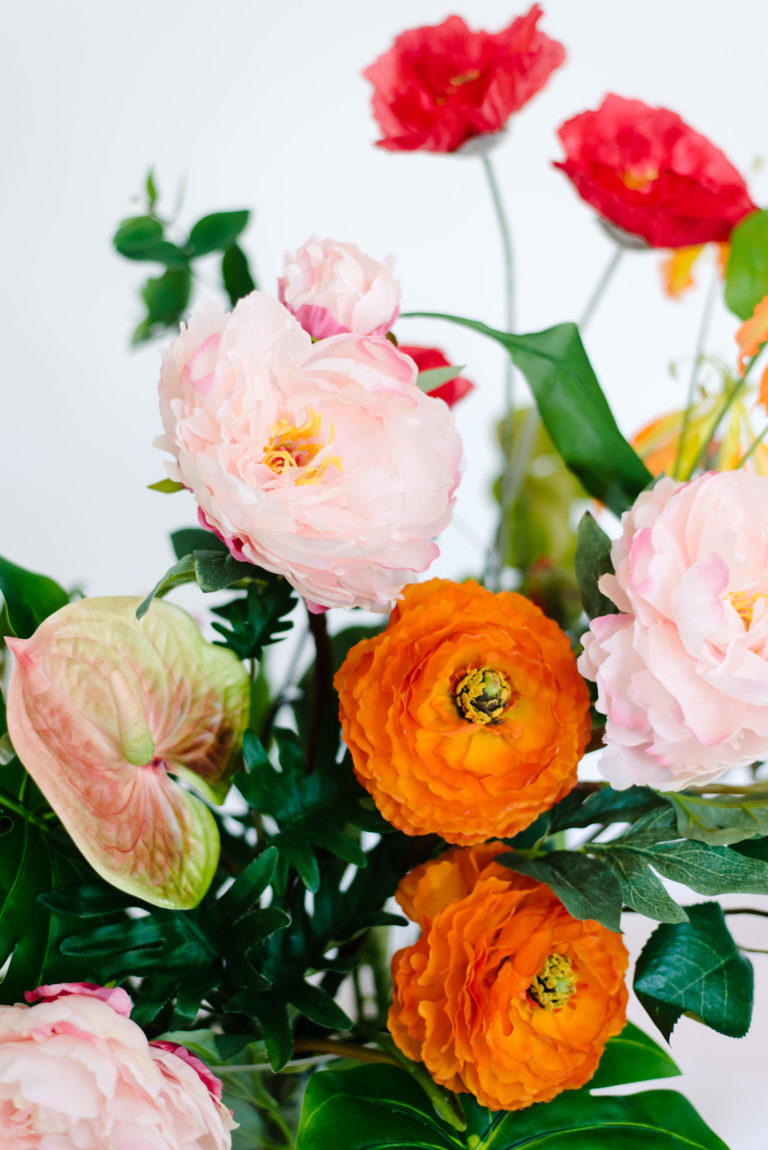 The Best Fake Flowers That Look Real | A Practical Wedding